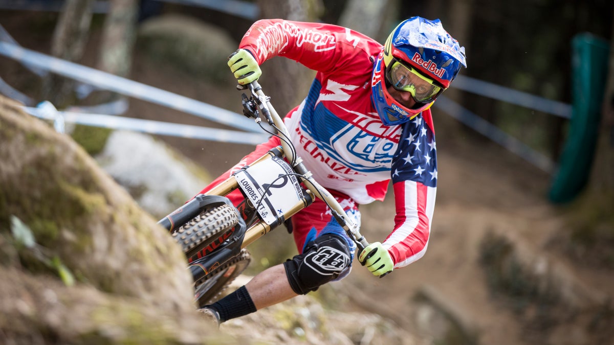 WATCH: Aaron Gwin Wins World Cup Downhill With No Chain