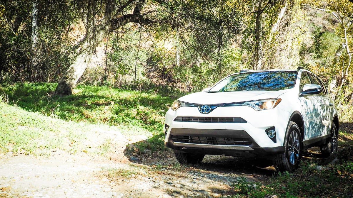 First Look: The 2016 Toyota RAV4 Hybrid XLE AWD
