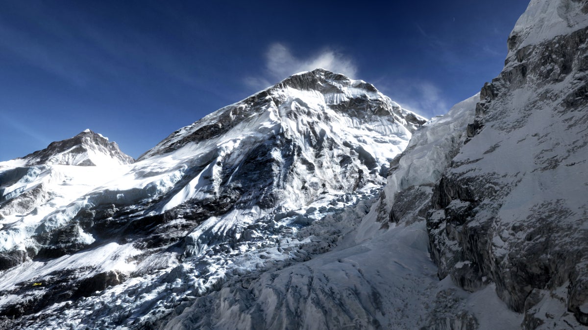 'Everest VR' Lets You Climb from the Comfort of Your Living Room