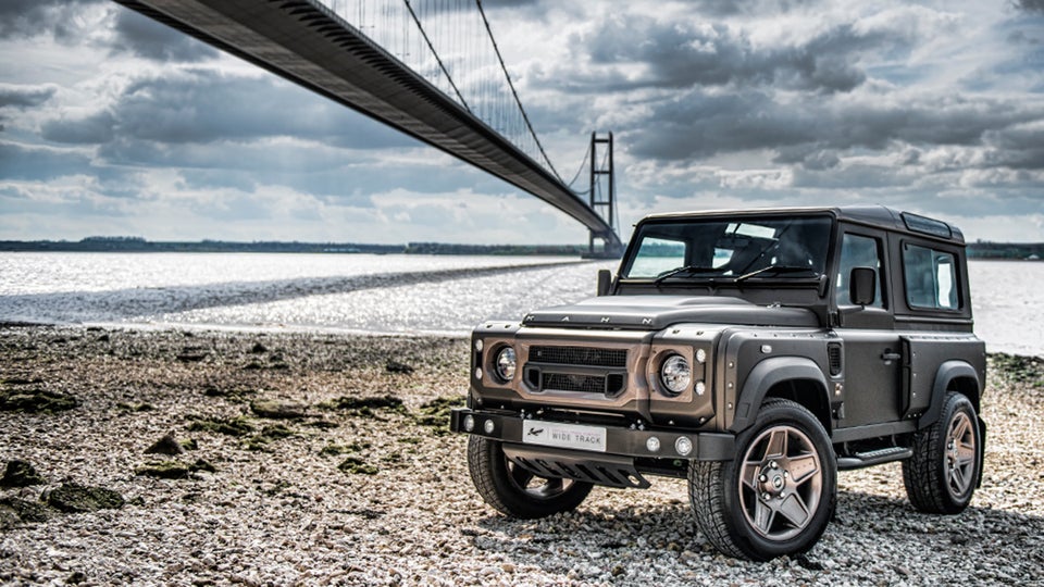 Land Rover Defender Chelsea Wide Track