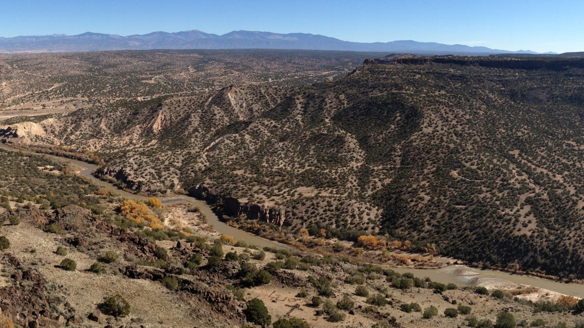 Forrest Fenn Leads Search for Missing Treasure Hunter