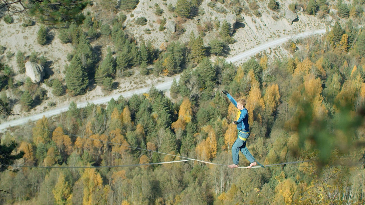 Highlining Is (Mostly) a Head Game - Outside Online