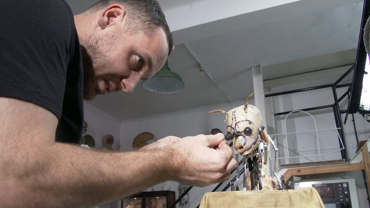 The Making of Animatronic Spies So Convincing They Live Among Real ...