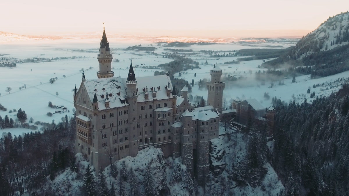 Weekly Escape: Two Minutes of Dreamy European Mountain Landscapes ...