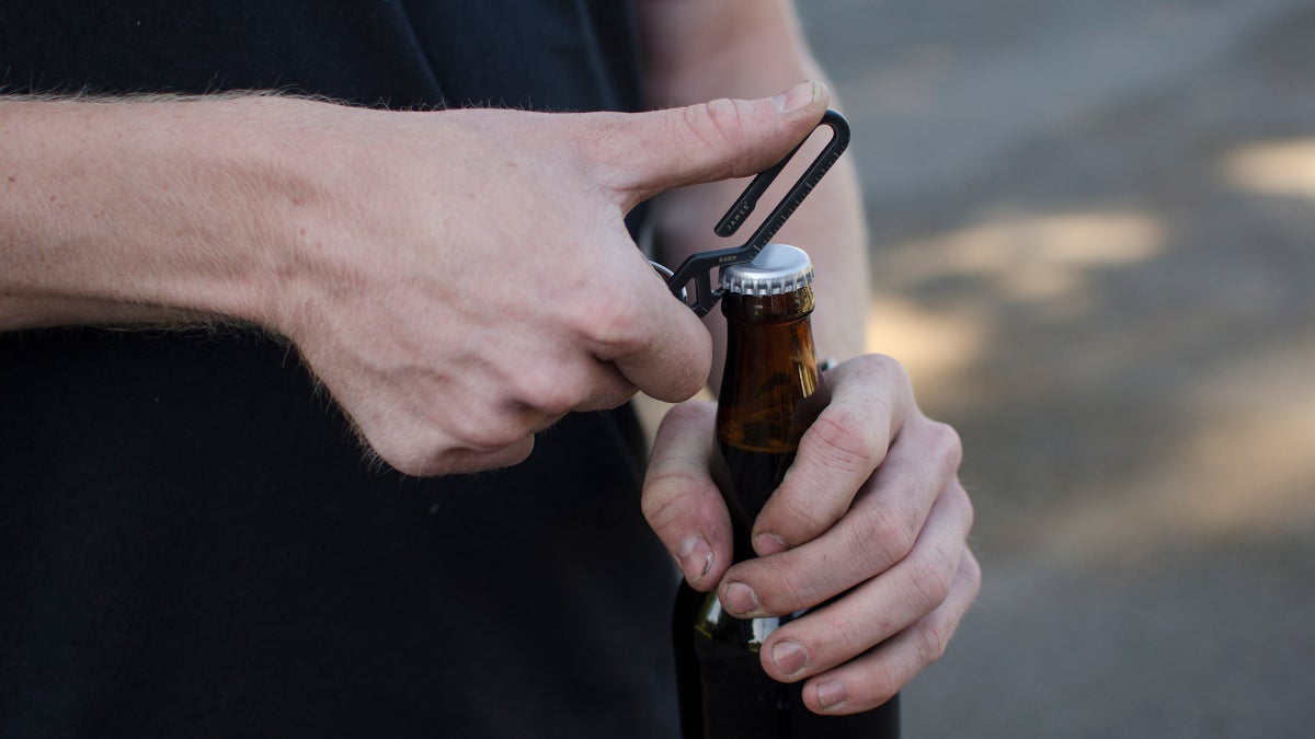 The James Brand 'The Hook' Keychain