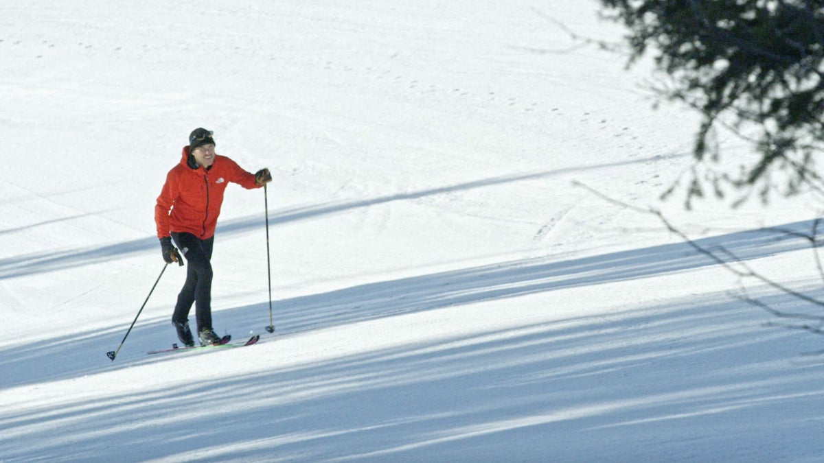 Mike Foote Sets 24-Hour Skiing Record - Outside Online