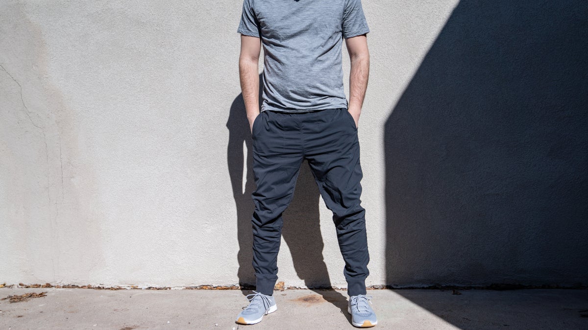 These Relwen Stretch Pants Are the Perfect Weekenders
