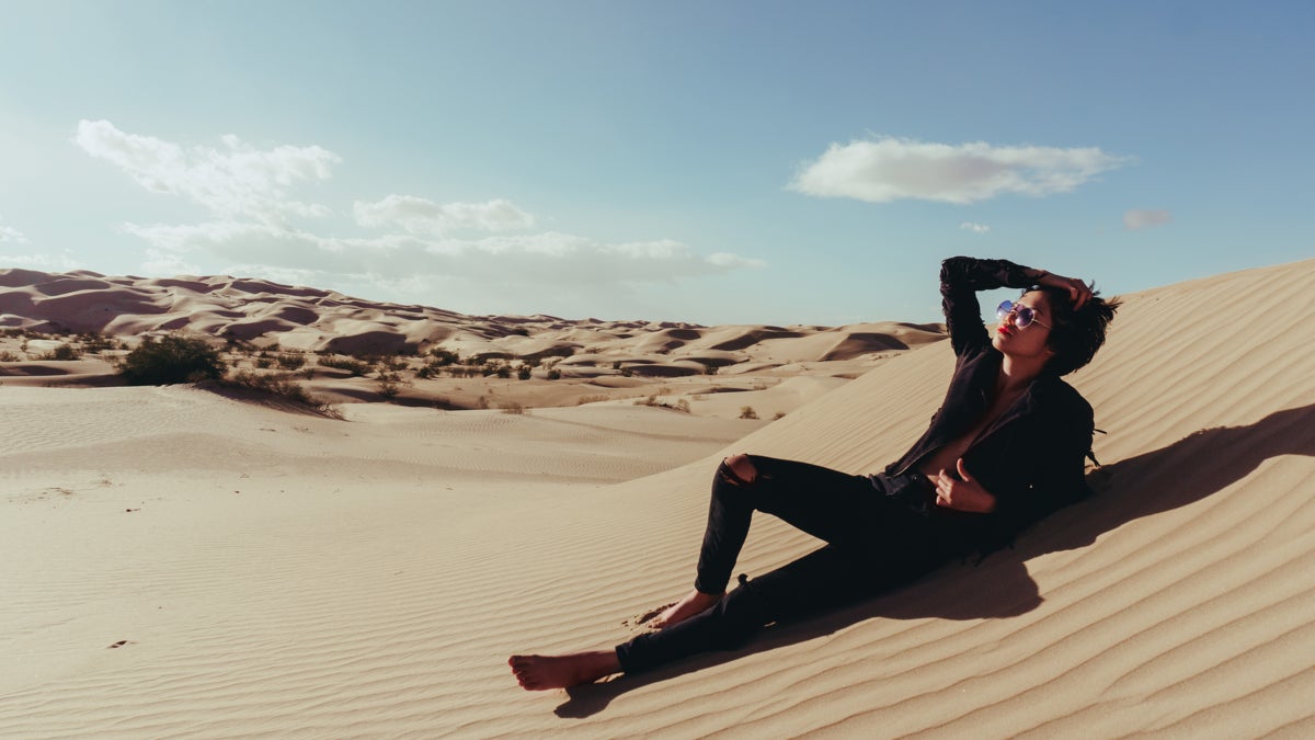 What Your Basic Outdoor Instagram Pose Says About You