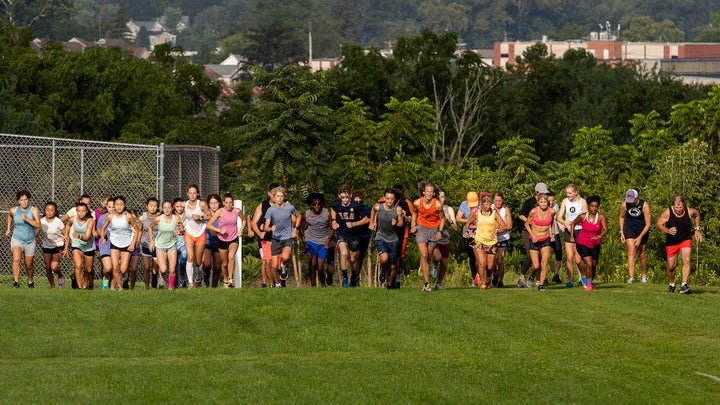 Try These 4 Classic Cross Country Workouts to Get Faster