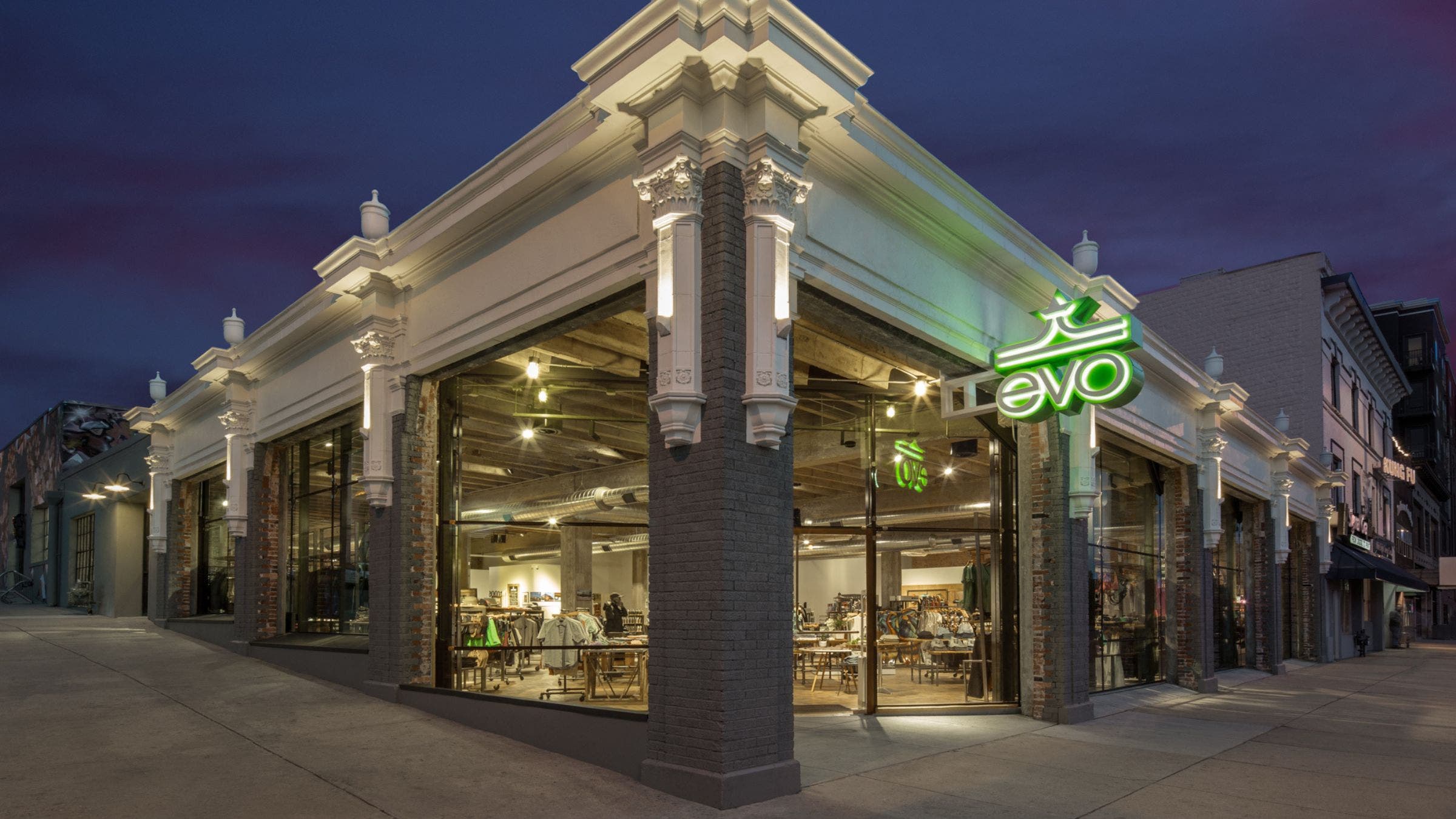 Outdoor Retailer Evo Introduces Rewards Points Program