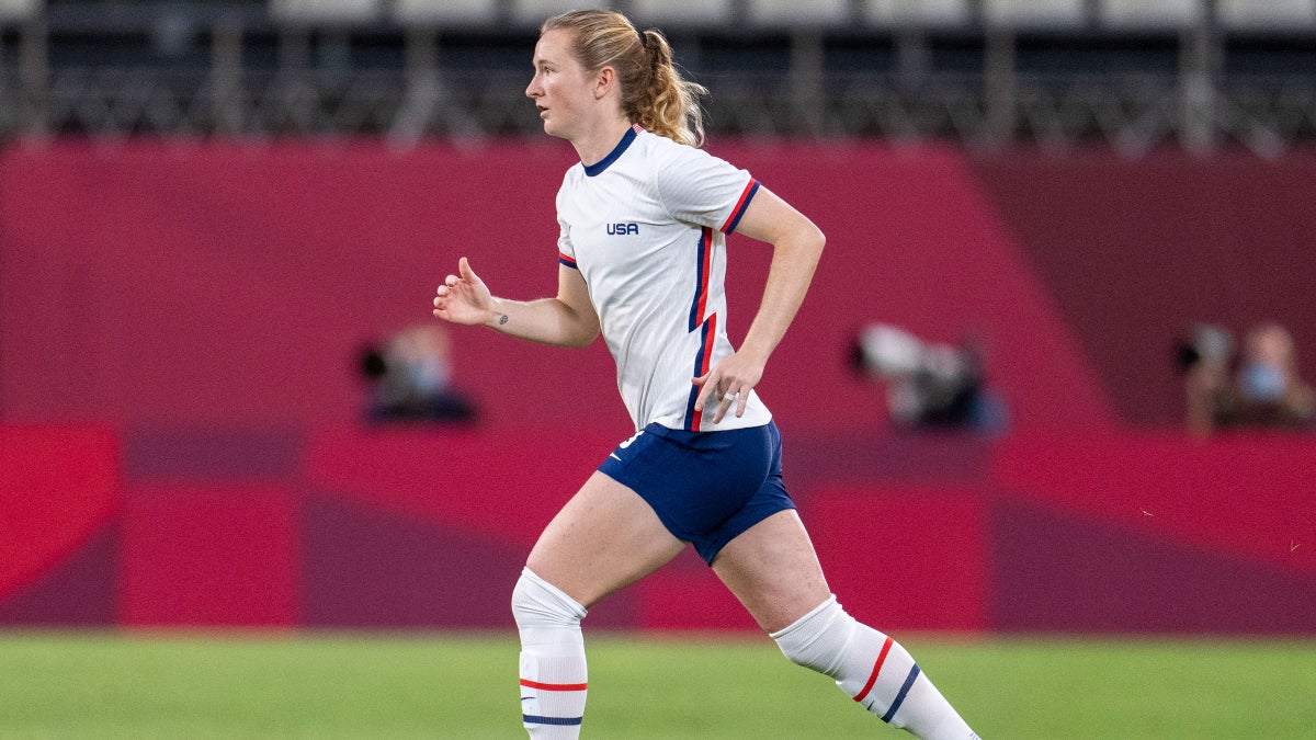 How Sam Mewis Prioritizes Recovery as a Soccer Player