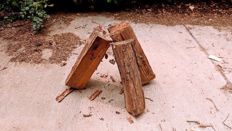 How to Build a Campfire the Right Way