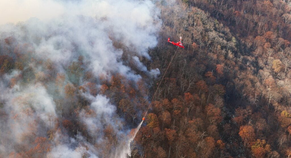 Shenandoah Closes Trails, Bans Campfires as Wildfire Spreads in ...