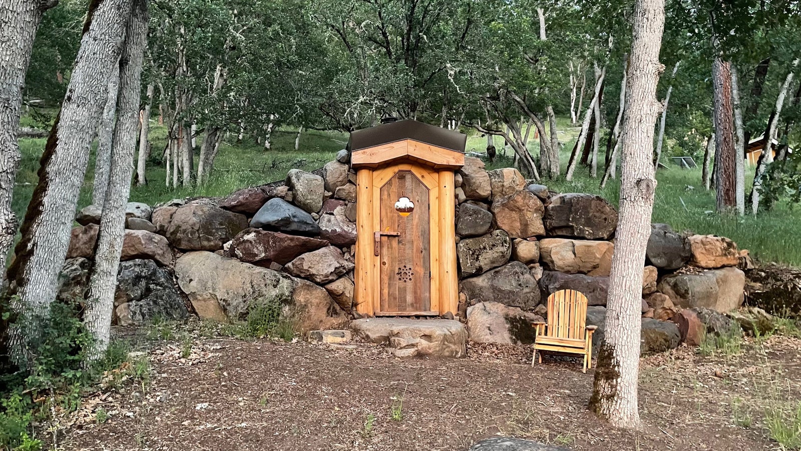 I Went on a Dark-Cave Retreat. Things Got Weird.