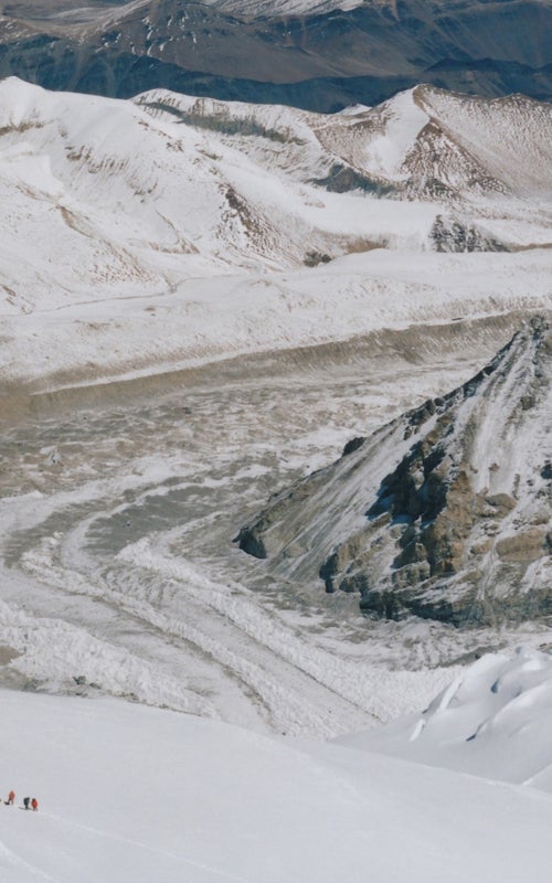 Anna Gutu and Gina Rzucidlo’s Deadly Race on Shishapangma