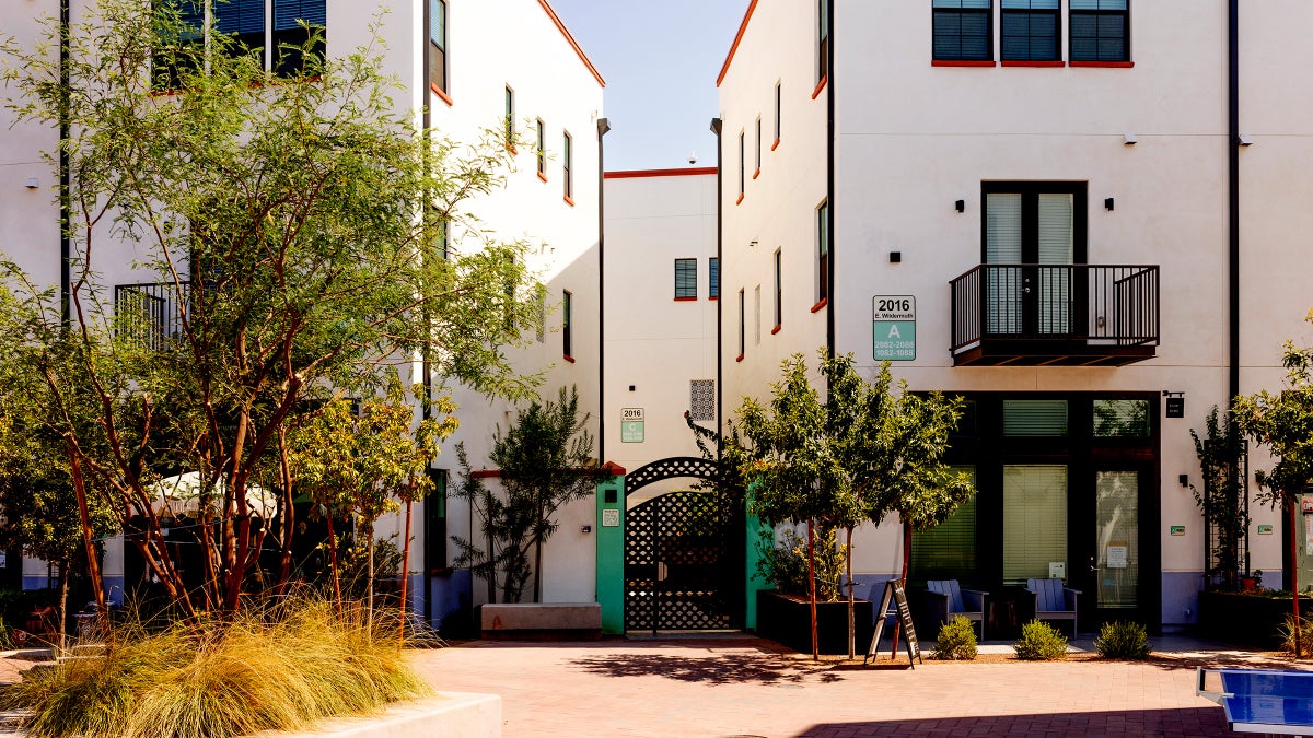 Culdesac, AZ, is the First Car-free City Built from Scratch