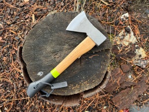 The 5 Best Hatchets to Get You Through Winter (Reviewed)
