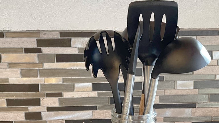 Black Plastic Has No Place In Your Kitchen