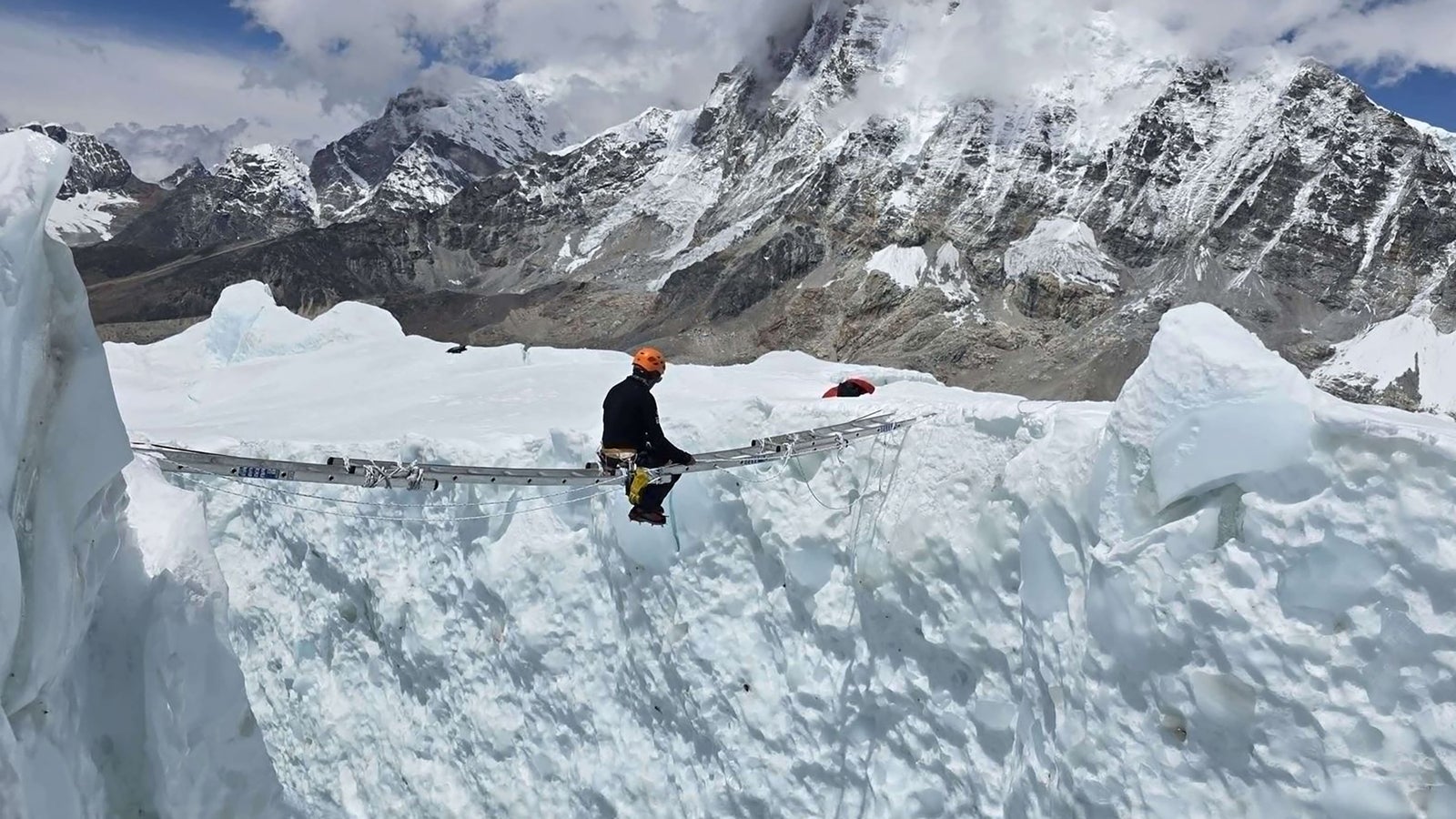The Icefall Doctors Do Mount Everest’s Most Dangerous Job