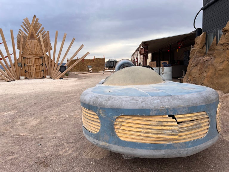 Star Wars-Themed OutpostX in Utah Desert, Reviewed