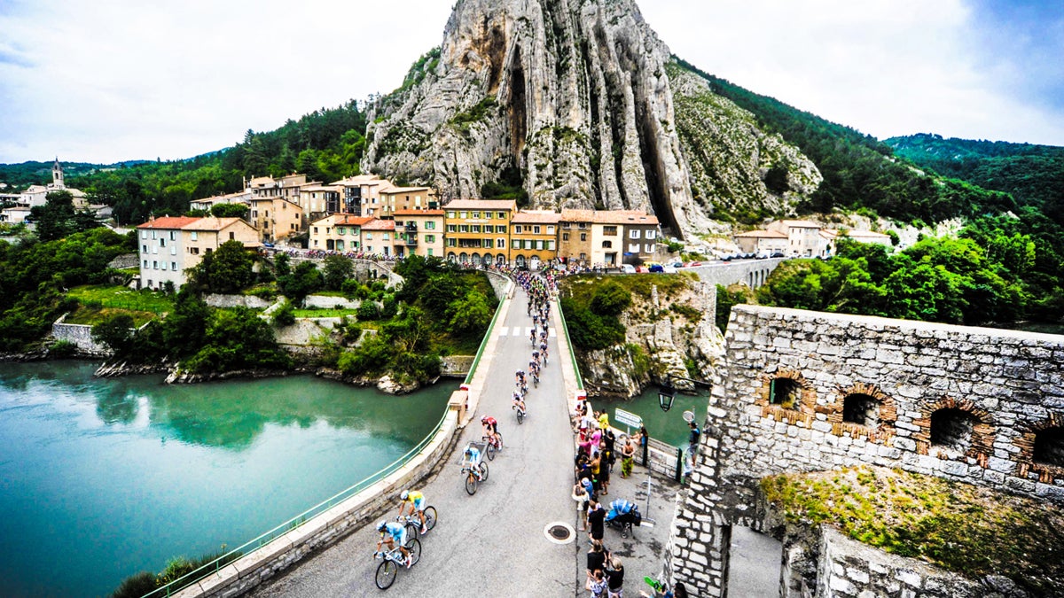 2014 Highlights from One of Pro Cycling's Best Photographers - Outside ...