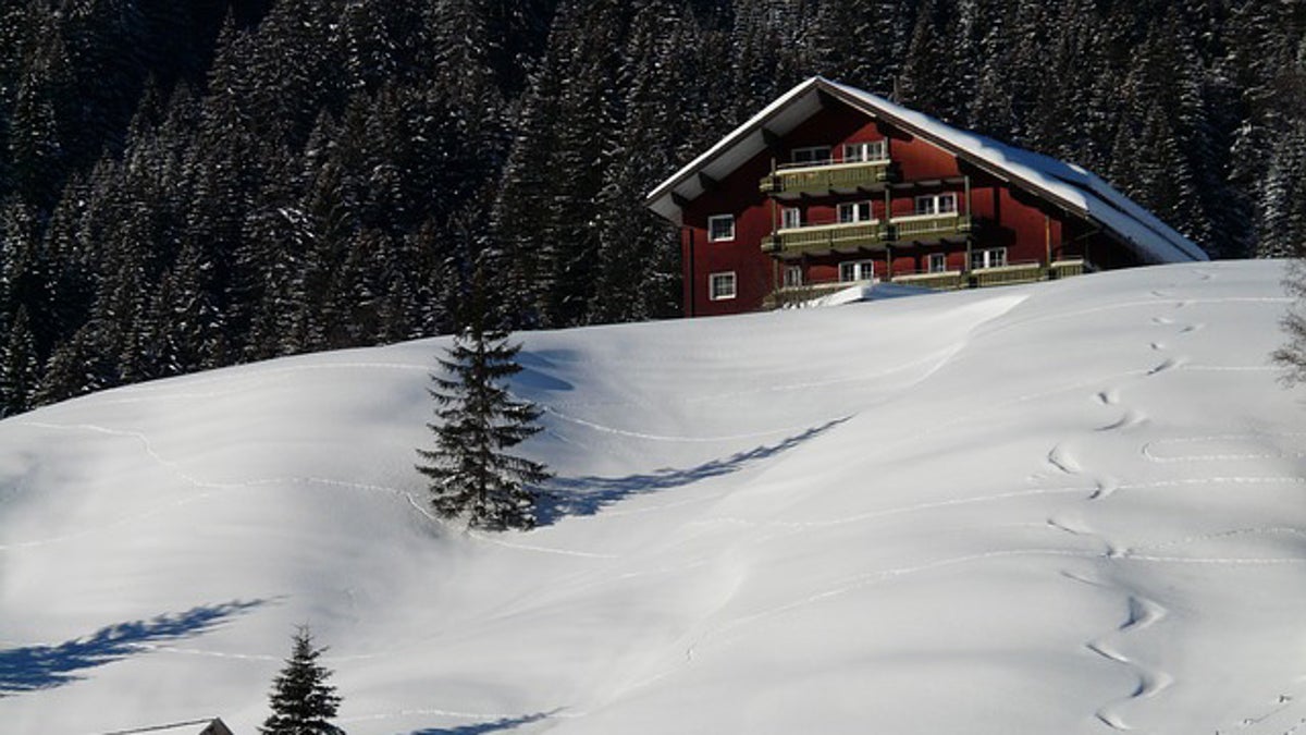 How to Plan Your Perfect Winter Hut Trip