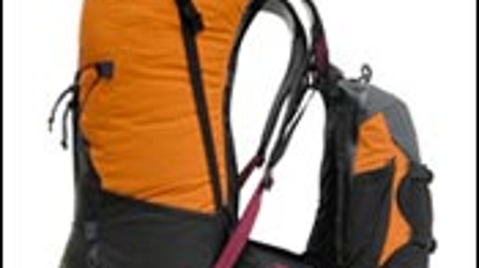 What is the performance difference between bodypacks and backpacks?