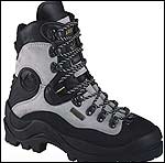 Can you help me find boots to ward off frostbite?