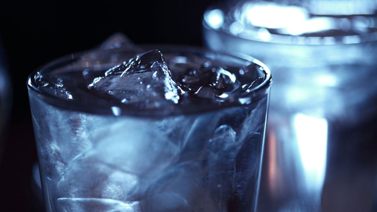 Does Drinking Cold Water Help Me Lose Weight?