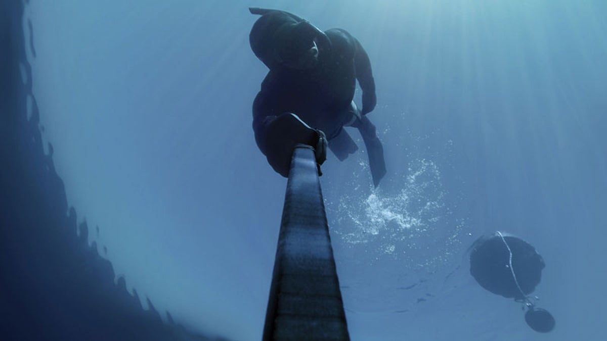 Man Dies After Diving Record Attempt