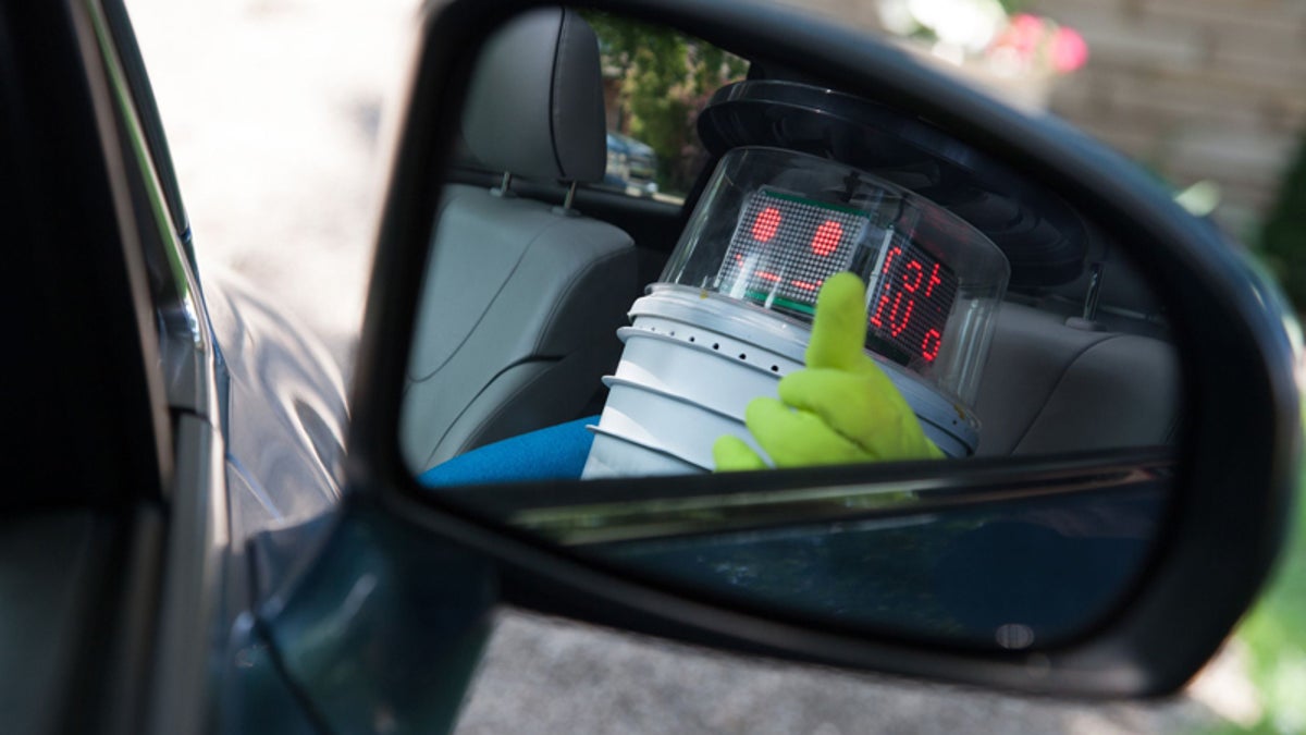 Meet the World's First Hitchhiking Robot