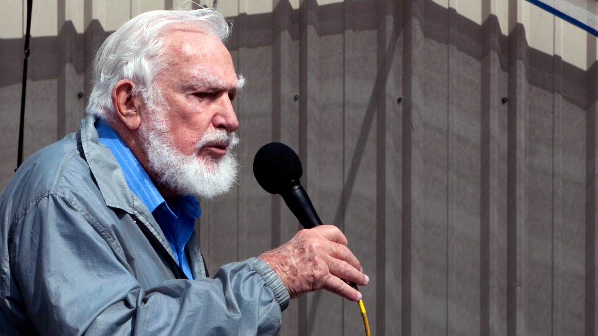 Martin Litton, Conservationist, Dies at 97