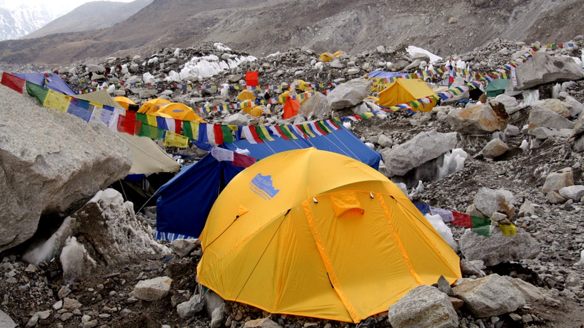 Human Waste Plagues Everest Climbers